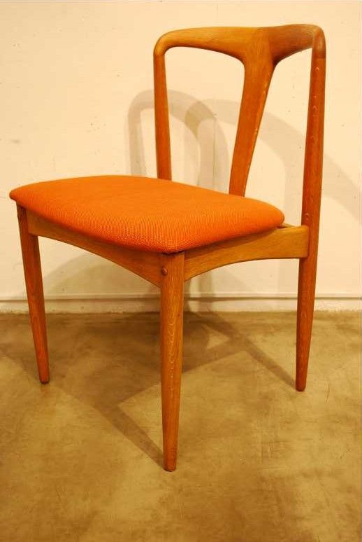 ダイニングチェアセット Designed By Arne Vodder – Lewis-meguro