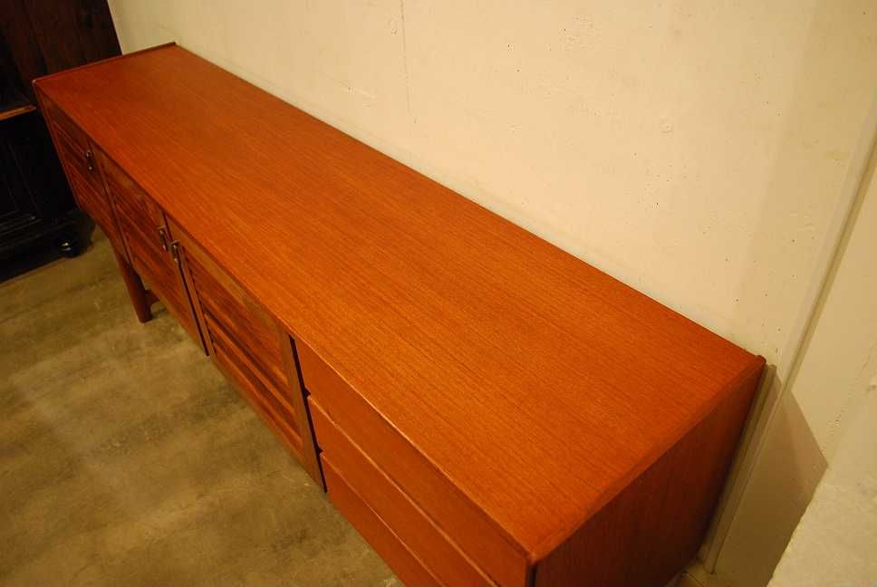 サイドボード By McINTOSH – Lewis-meguro